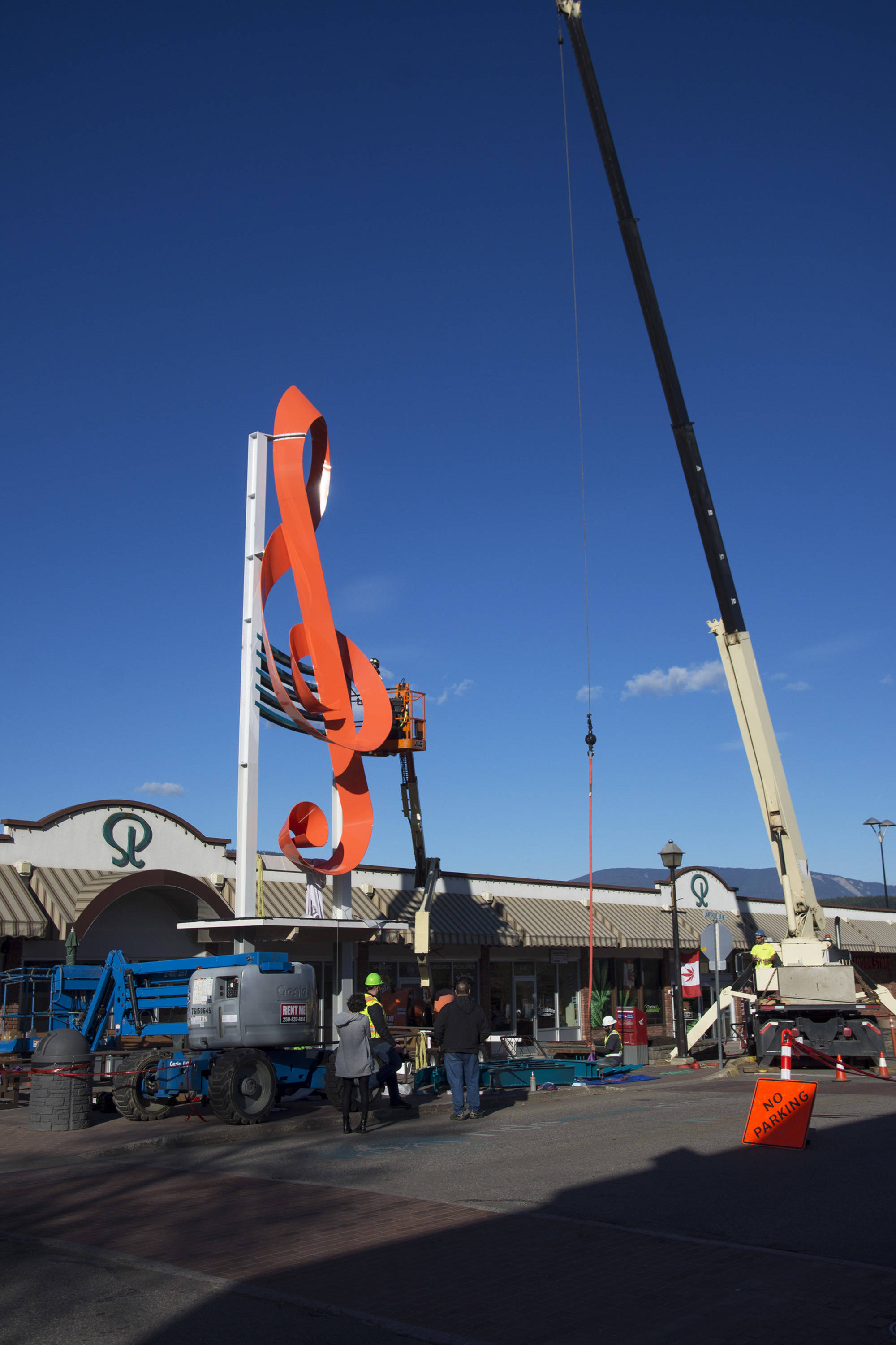 world's largest treble clef
